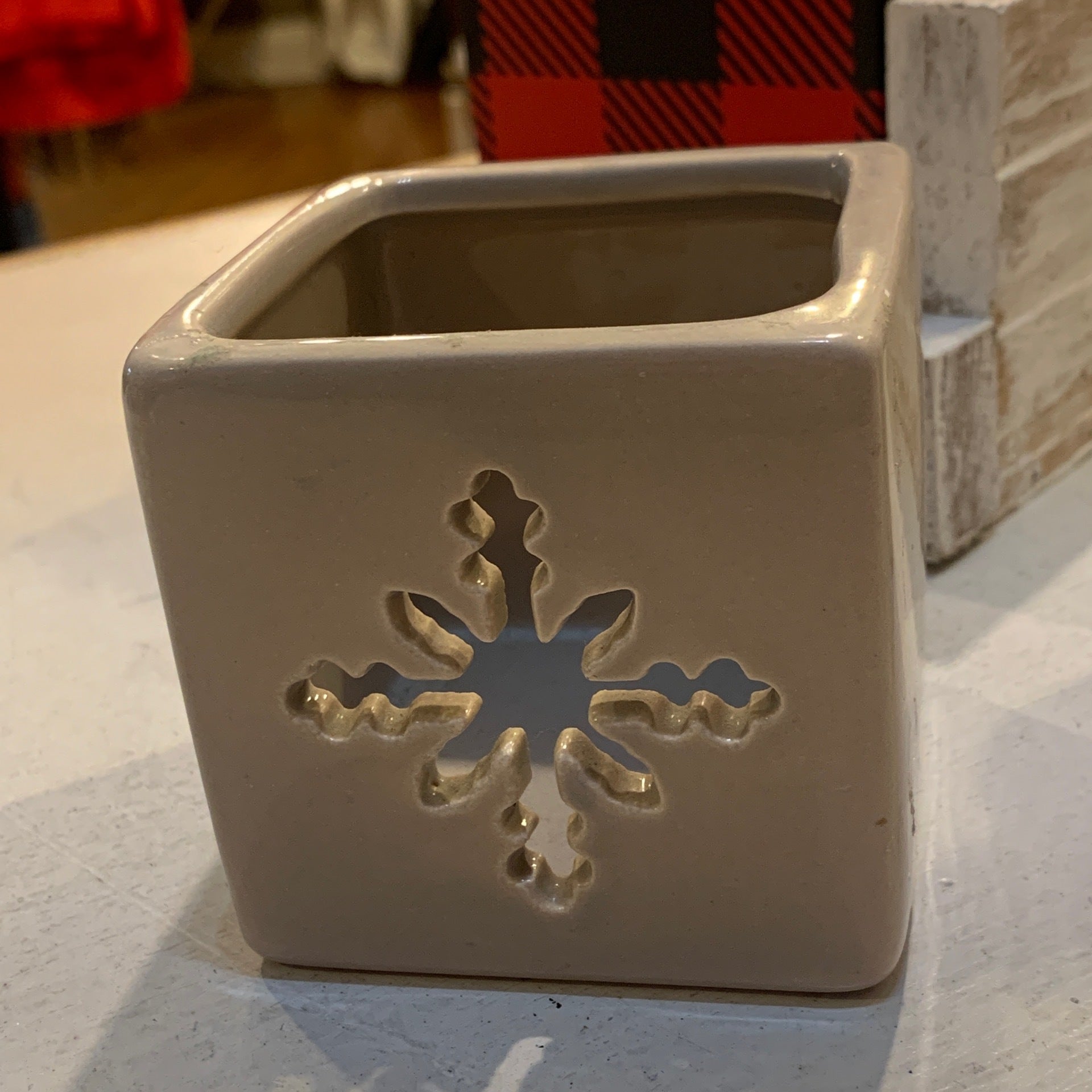 Ceramic Snowflake Container | Seams For The Soul Boutique